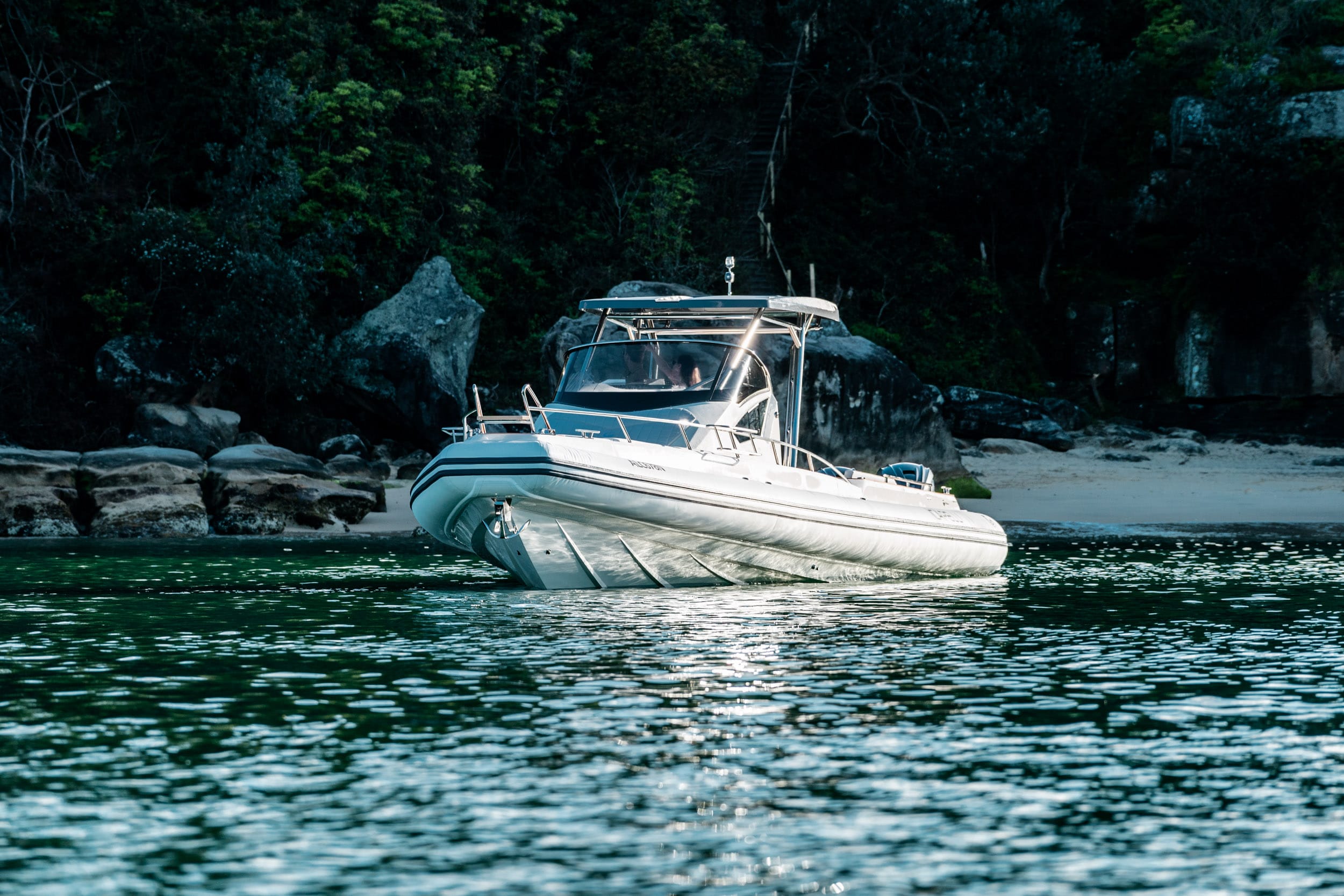 CAPELLI TEMPEST 44 LUXURY LINE — Short Marine