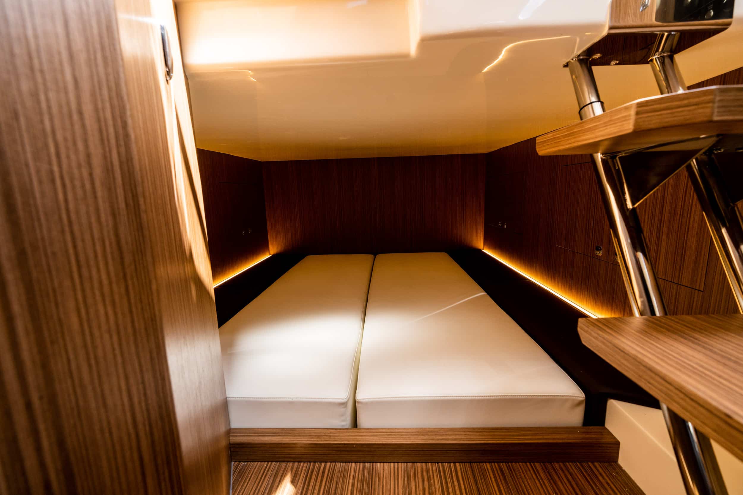 Capelli Tempest 50 Luxury Line For Sale | Maxi-RIB Elegance & Power ...